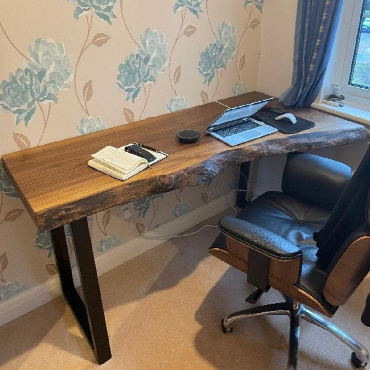 Walnut Computer Solid Wood Desk